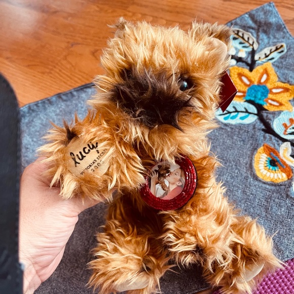 Victoria's Secret | Toys | Lucy Limited Edition From Victorias Secret ...